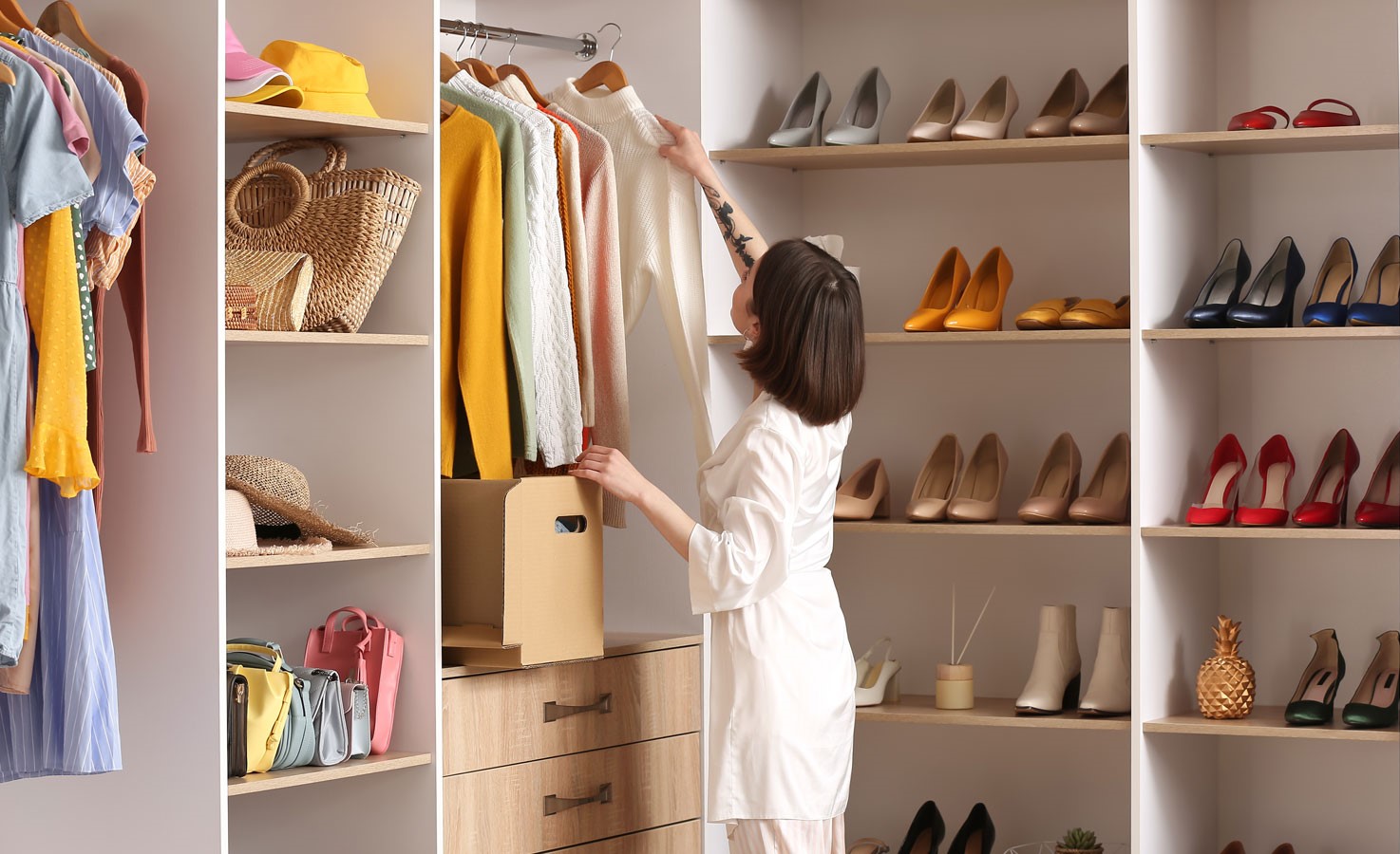 چیدمان کمد لباس با 10 اصول ساده ولی کاربردی - KOMOLIFE