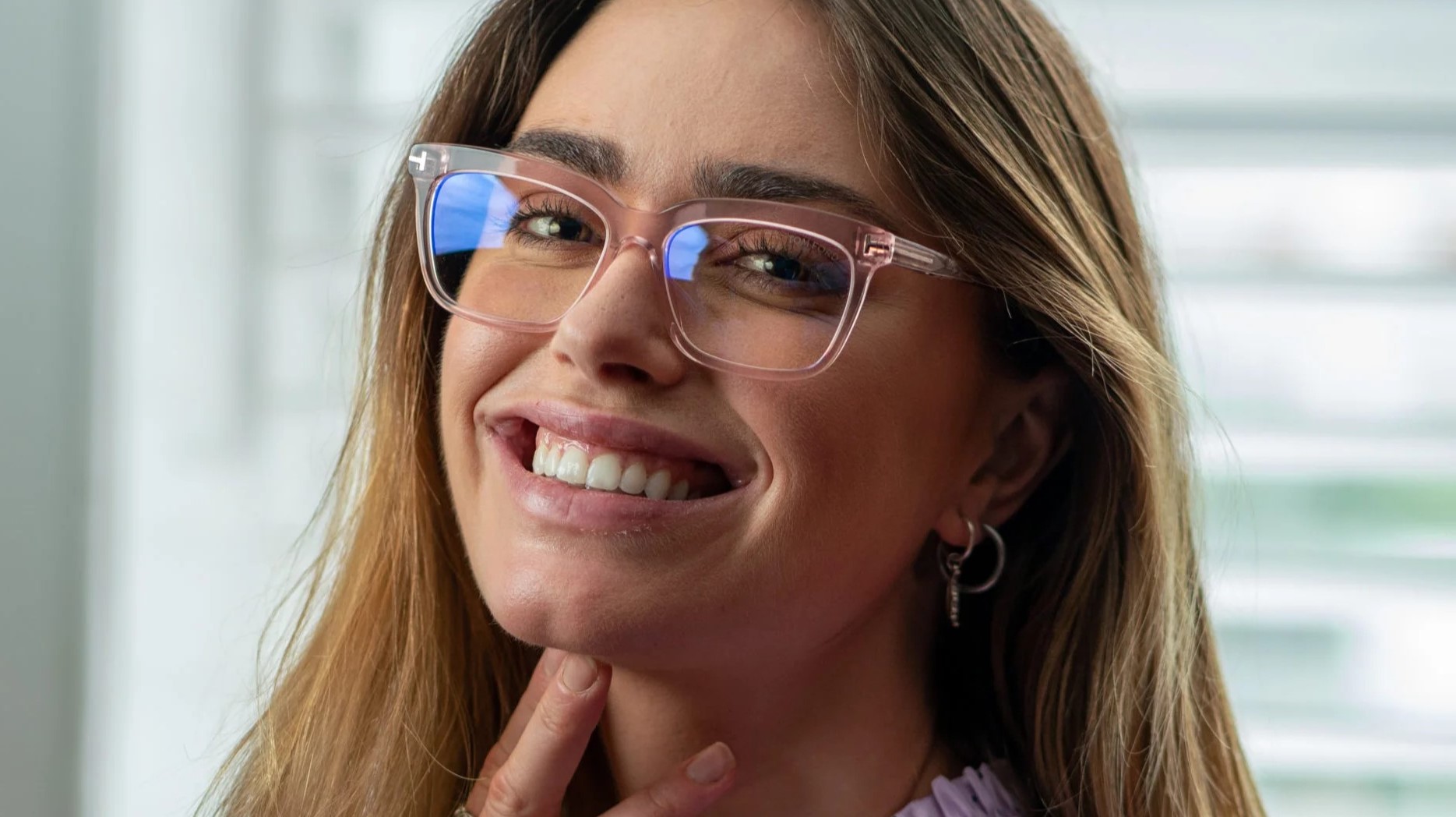 عدسی دو کانونه چه مزایا و معایبی دارد ؟ - KOMOLIFE