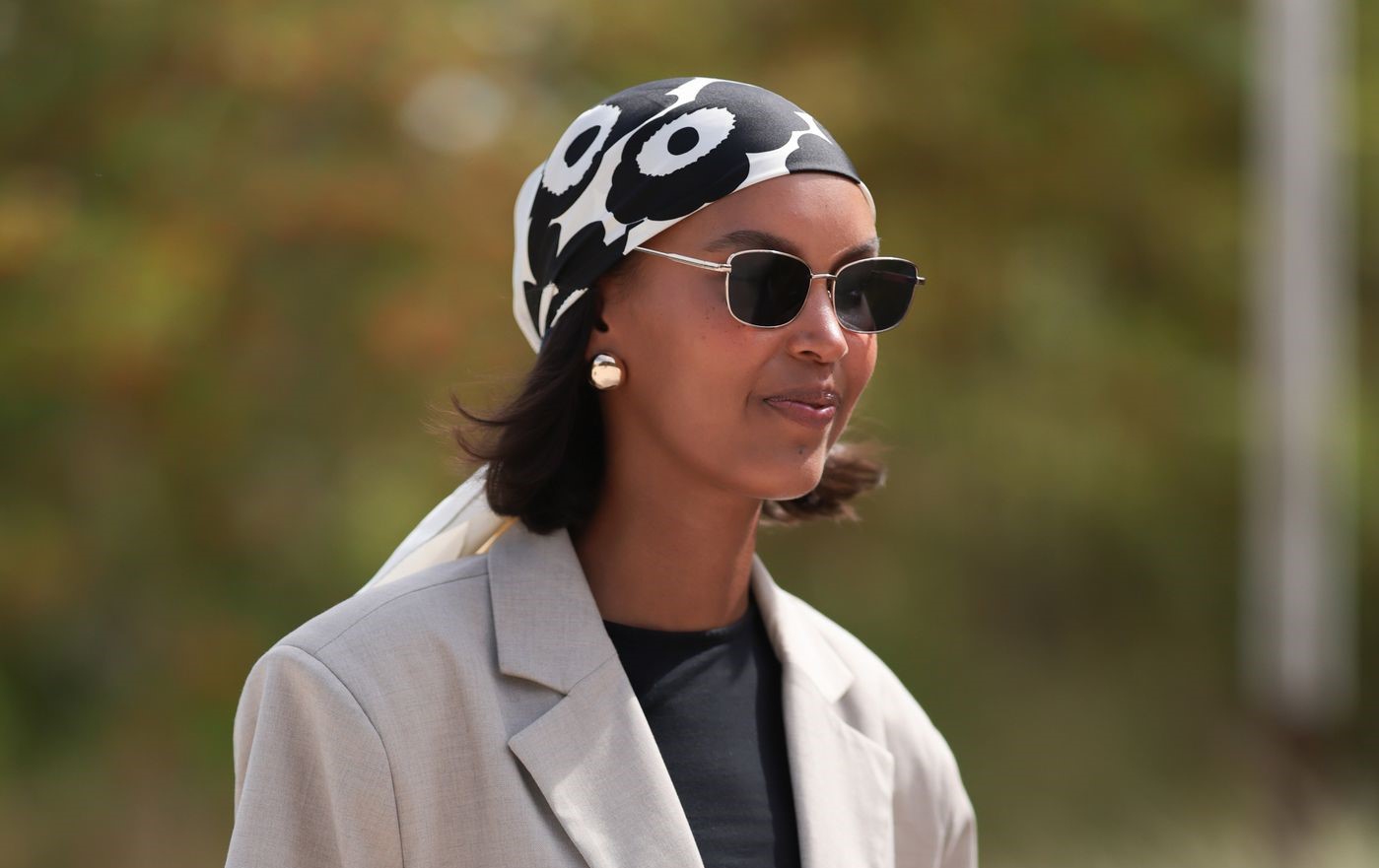 جذاب ترین اکسسوری های پاییزی برای درخشش استایل - KOMOLIFE