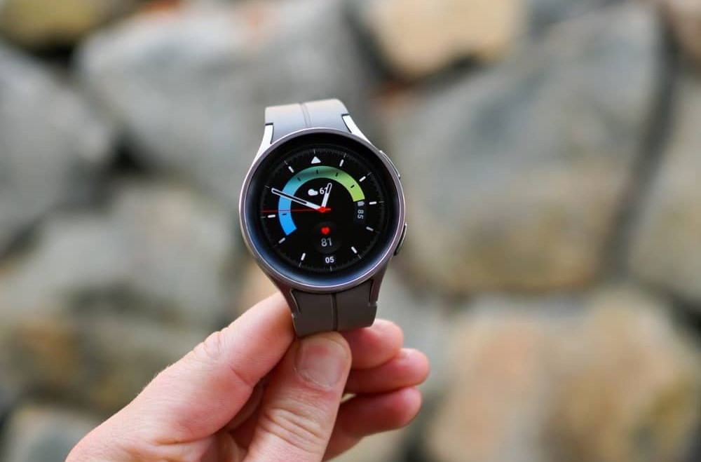 بهترین ساعت های هوشمند 2025 که پرچمدار هستند - KOMOLIFE