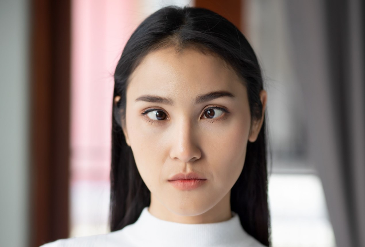 درمان تنبلی چشم در بزرگسالان و کودکان با روش های خانگی - KOMOLIFE